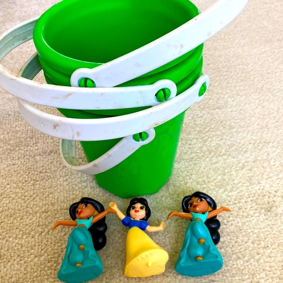 Disney | Toys | Summer Play Kit Disney Princesses Jasmine And Snow ...